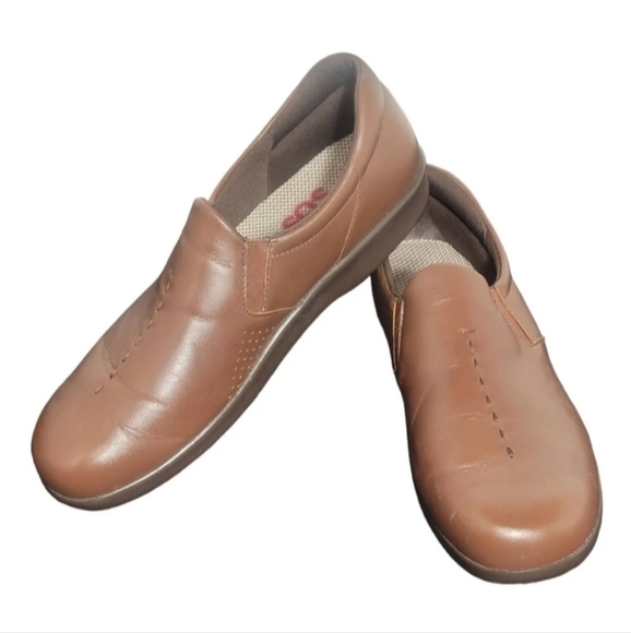 SAS | Shoes | Sas Viva Brown Leather Slip On Loafers Shoes Size 95 N Sb3 Mint Condition | Poshmark